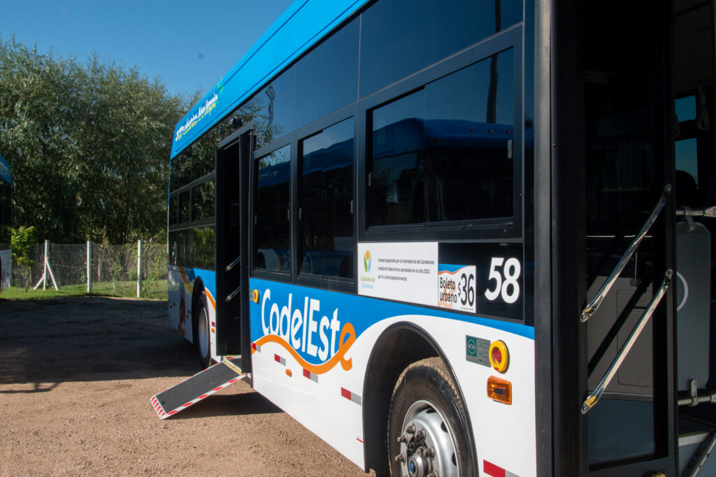 UTU | IAE Las Piedras fue reconocido como un referente indiscutible en movilidad eléctrica a ...