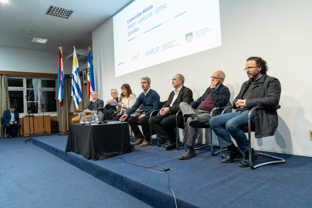 UTU | La Comisión Mixta destacó a Wilson Netto por su aporte a la educación