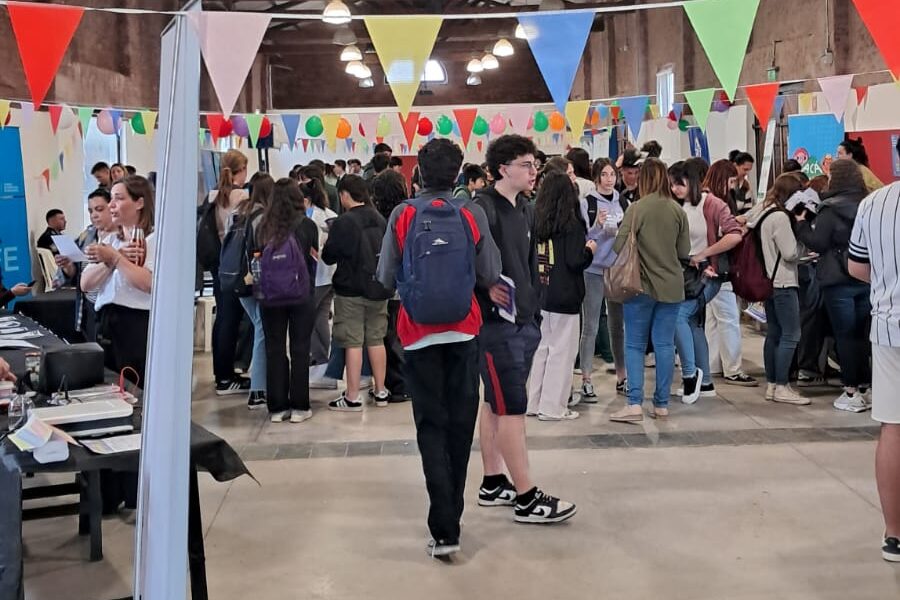 UTU | Feria Educativa 2025 con transmisión en vivo de Tu Vooz Streaming