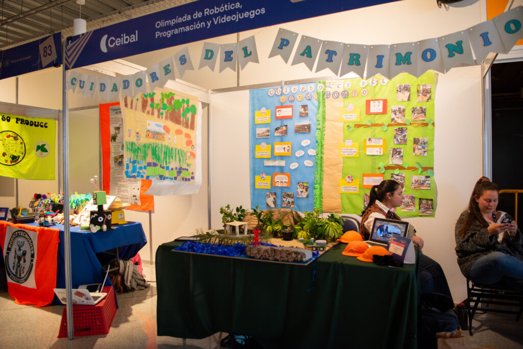 UTU | UTU presente con múltiples propuestas en la 12.ª Olimpíada de Robótica, con récord ...