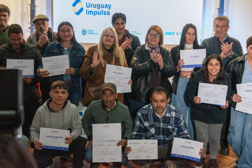 UTU | UTU presente en jornadas de reconocimiento a participantes de ...