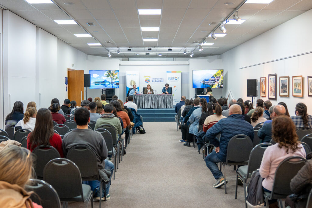 UTU | Uruguay Impulsa certificó a participantes de cursos desarrollados ...